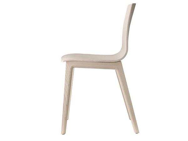 Smilla chair in bleached beech or Smoke