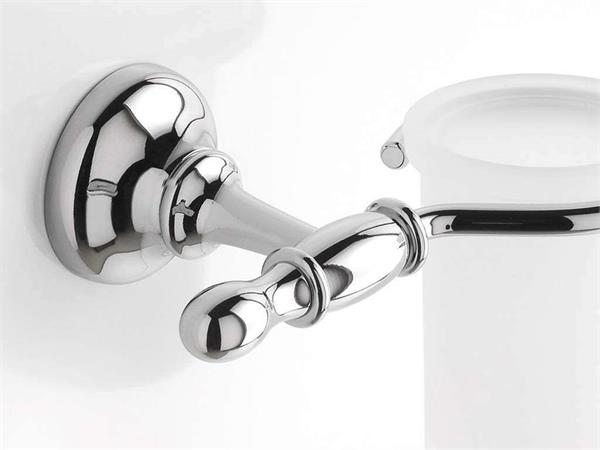 Wall mounted bathroom cup holder - 900