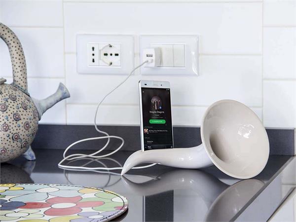 Acoustic phone - amplifier sound - amplifier - Scaramaz