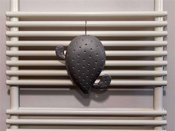 Ceramic radiator humidifier design - humidifier - Cactus
