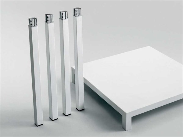 Steel table - Leveling