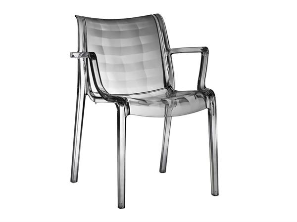 Extraordinaria polycarbonate chair