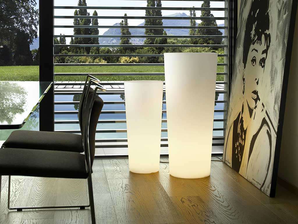 Beleuchteter runder Blumentopf - Schio cono outdoor